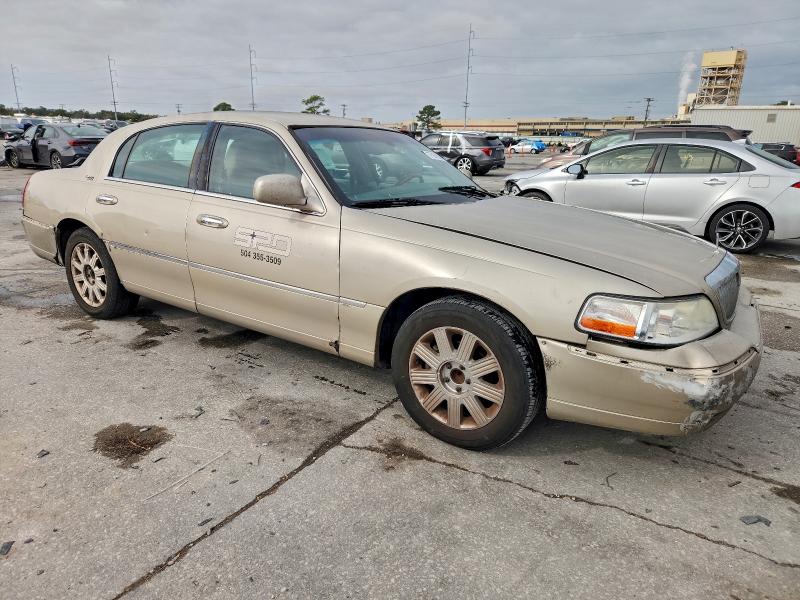 2LNBL8CVXBX753122 - 2011 LINCOLN TOWN CAR S, BEIGE - price history ...